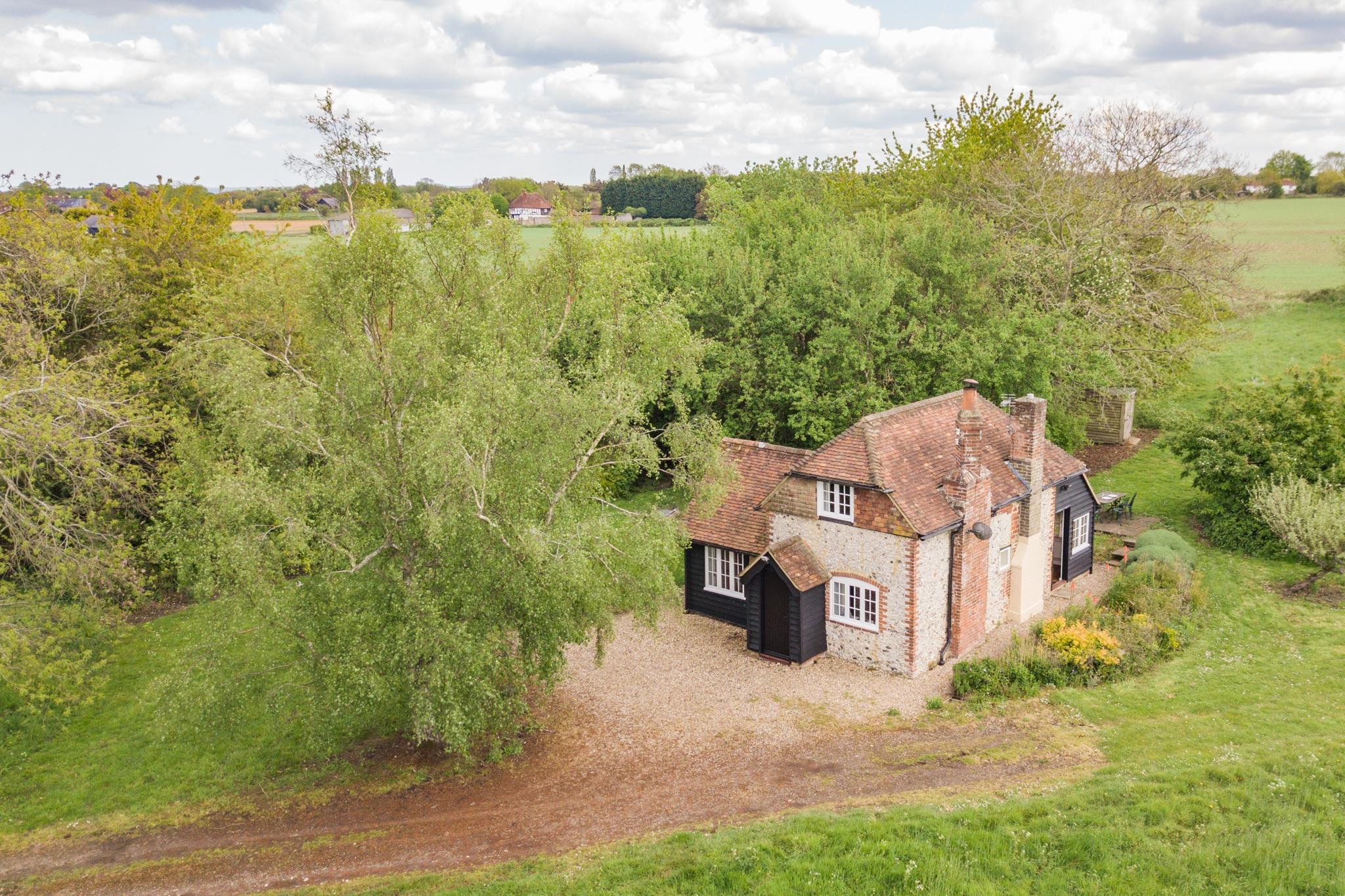Crow Cottage - Bloom Stays | Places to stay in Kent - Visit Swale